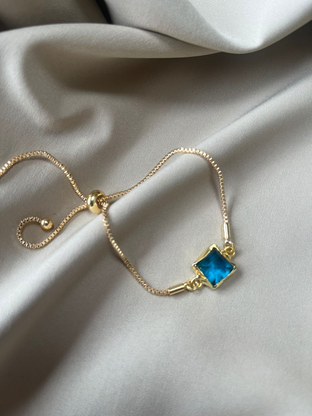 Bright Blue Toggle Bracelet – opujewels