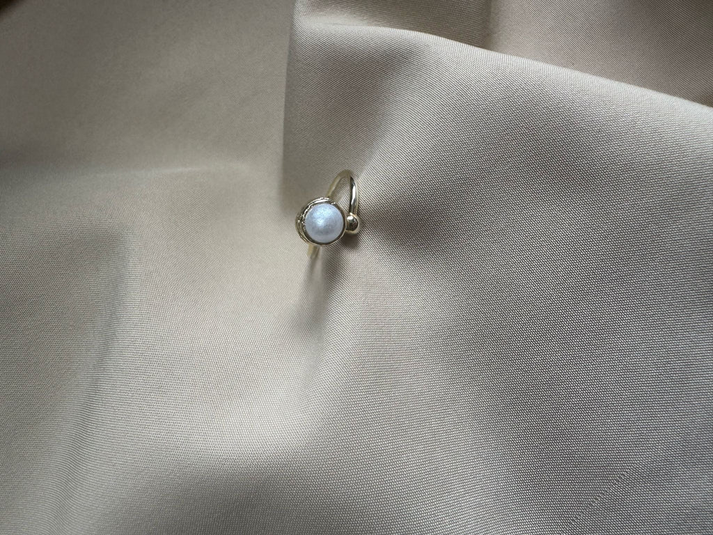 Pearl dainty ring – opujewels