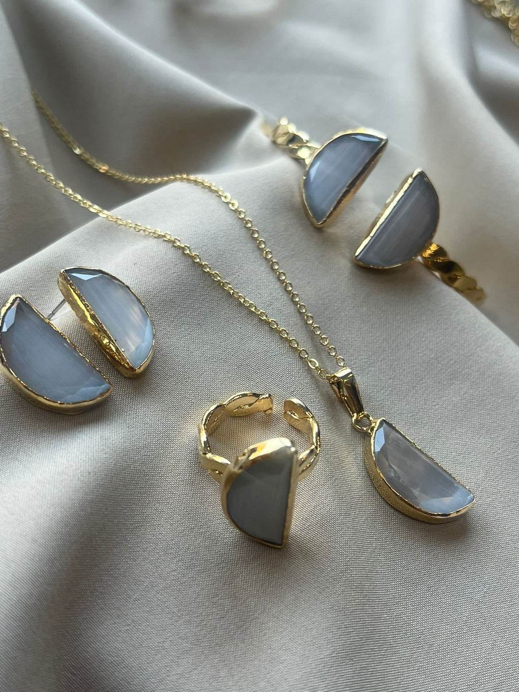 Luna Light Grey 4 Piece Set – opujewels
