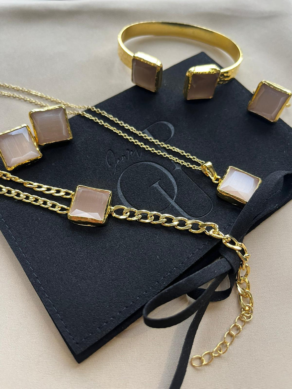 Taupe Square Eye 5 Piece Set – opujewels