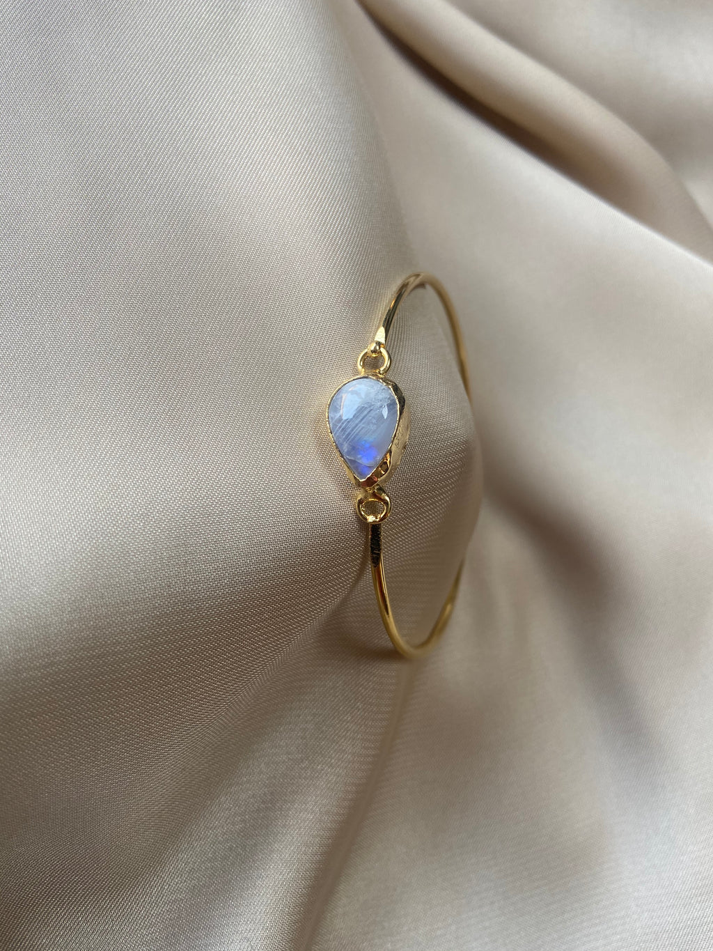 Moonstone Clasp Bangle – opujewels