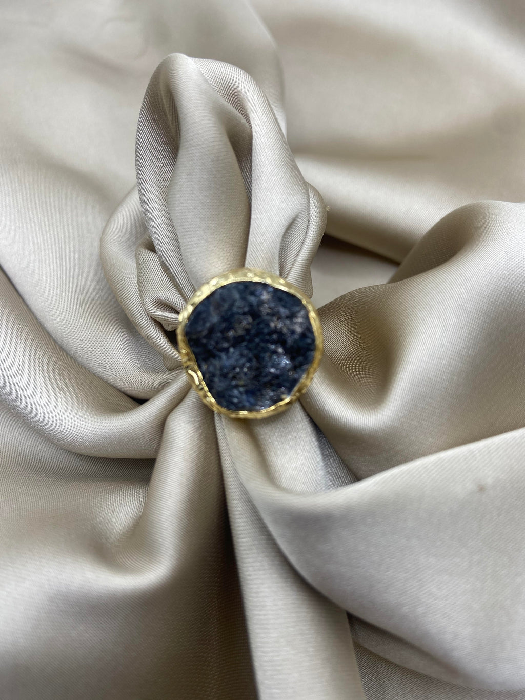 Black Uneven Textured Round Ring – opujewels